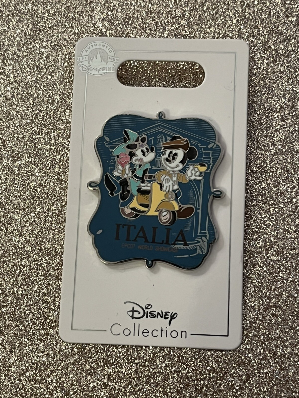 Mickey and Minnie Mouse Italy Italia Epcot World Showcase Disney Park ...