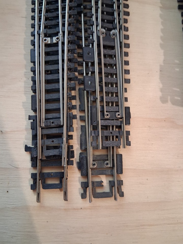 Atlas HO, switches (7 #4 3-RH & 4-LH) + (8 #6 4-RH & 4-LH) Batch # ...