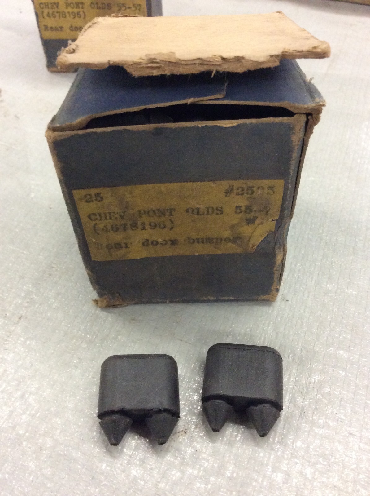 NORS Pair of 1956 1957 Chevy Rear Door Bumpers 1019 1062 1219 Replace ...