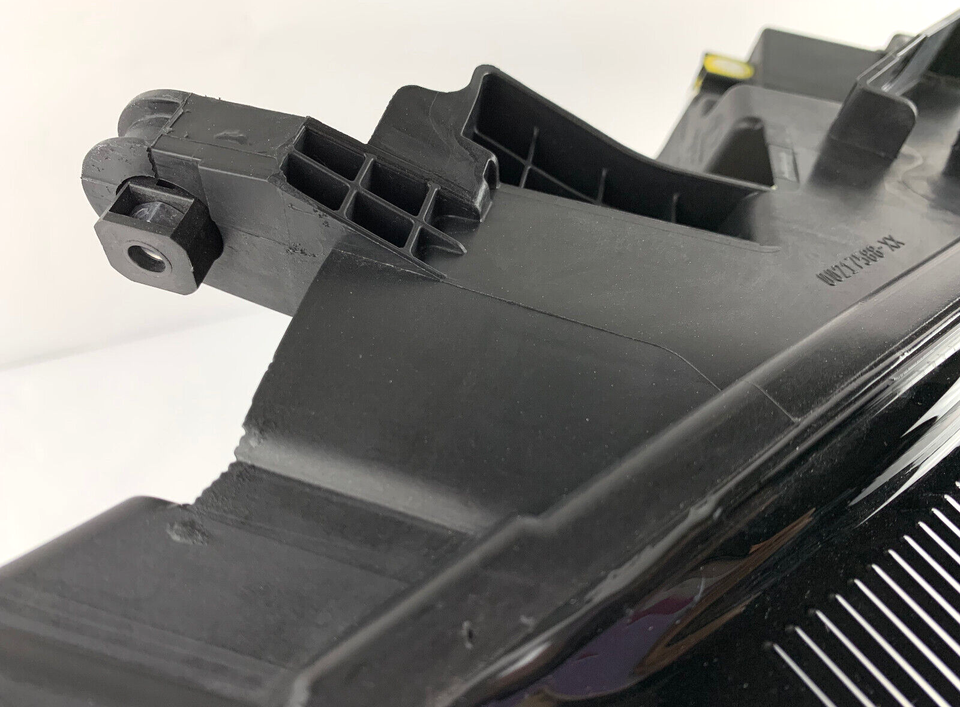 2021-2023 Volkswagen ID4 ID.4 Right Passenger Side LED Reflector ...