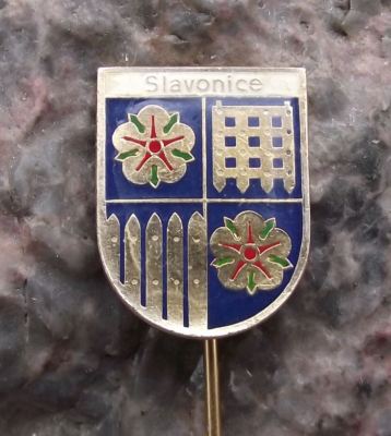 Slavonice Official Crest City Coat of Arms Rose Portcullis Heraldic Pin ...