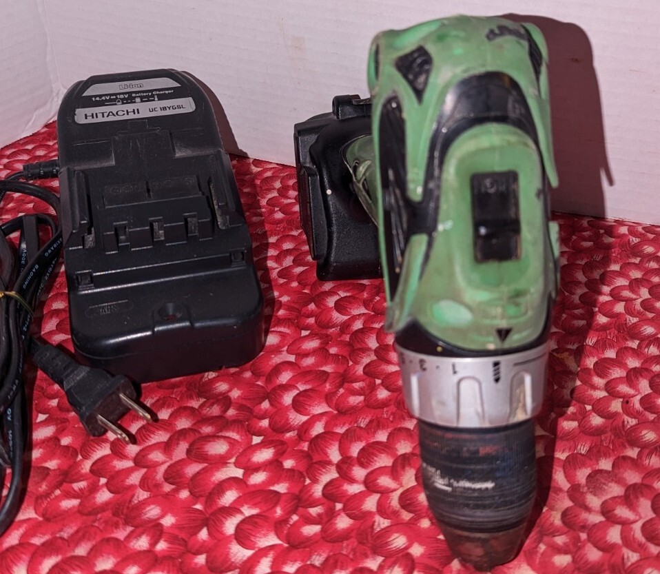 Hitachi 18v Cordless Driver Drill Set DS18DSAL, Flashlight Charger No ...