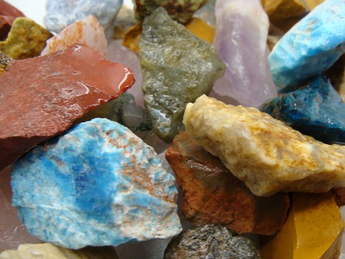 Madagascar Premium Rock and Gem Mix - 2 1/2 LB Lot - TUMBLING ROUGH ...