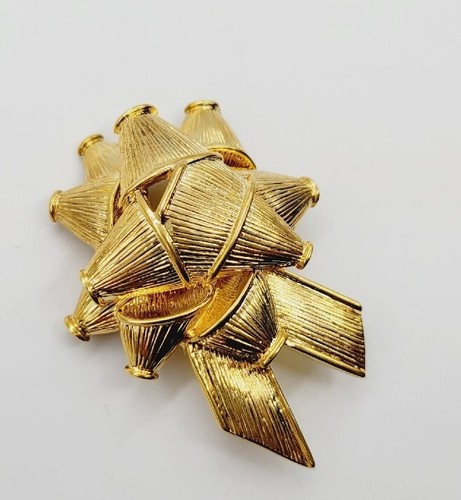 Monet Designer Signed Gold Tone Bow Brooch Pin Collectable Vintage | eBay
