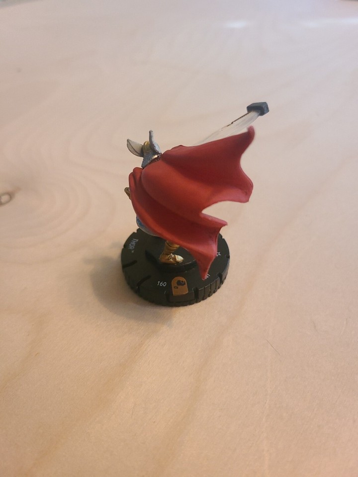 Heroclix The Mighty Thor set Thor (w/Mjolnir) #061 Chase figure w/card ...