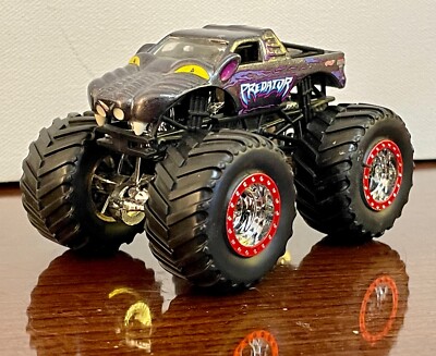 Hot Wheels Monster Jam Predator Spectraflames Gunmetal Grey 2010 HW ...
