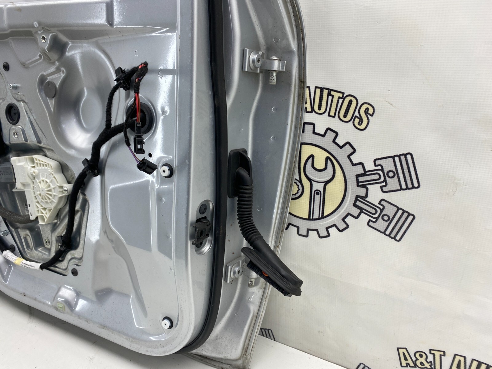 SKODA YETI 5L FRONT PASSENGER LEFT SIDE DOOR PAINT CODE LA7W SILVER ...