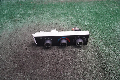 2018 2019 2020 CHEVROLET EXPRESS 2500 TEMPERATURE AC Control OEM ...
