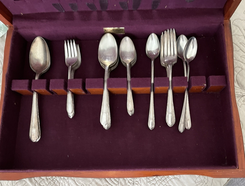 Regent 1939 Silverplate Flatware 42 Pieces with Wm Rogers Box | eBay