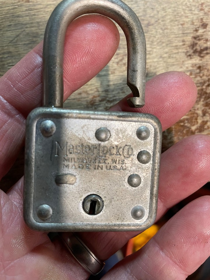 Vintage MASTER LOCK CO. "66" Metal PADLOCK w/ Key Milwaukee, WIS. Made ...