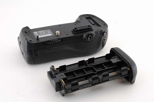 Nikon MB-D12 Battery Grip D800/D800E/D810/D810A no.2070034 #469 | eBay