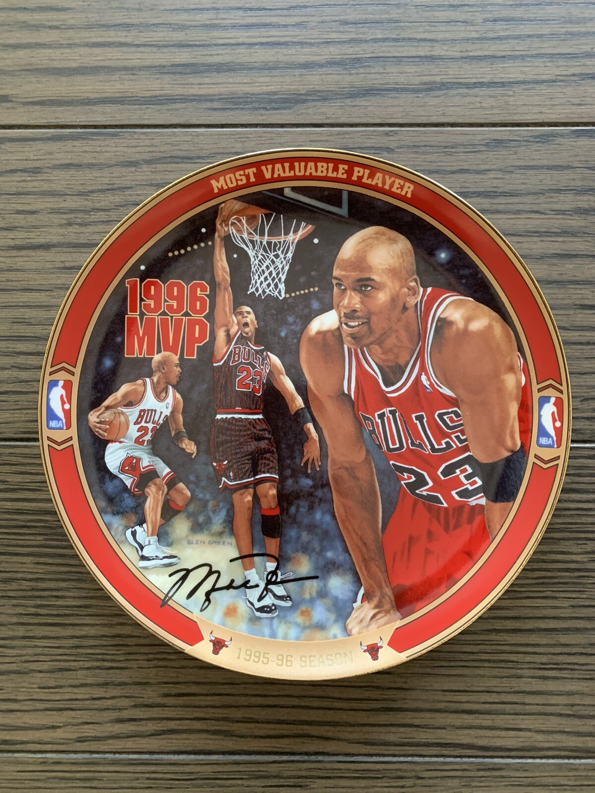 Michael Jordan's 'Return to Greatness' 12 Plate Series Bradford ...