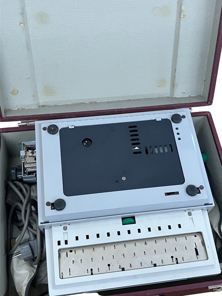 Olivetti Ivrea Electric Typewriter Made in Italy Retro Design | eBay