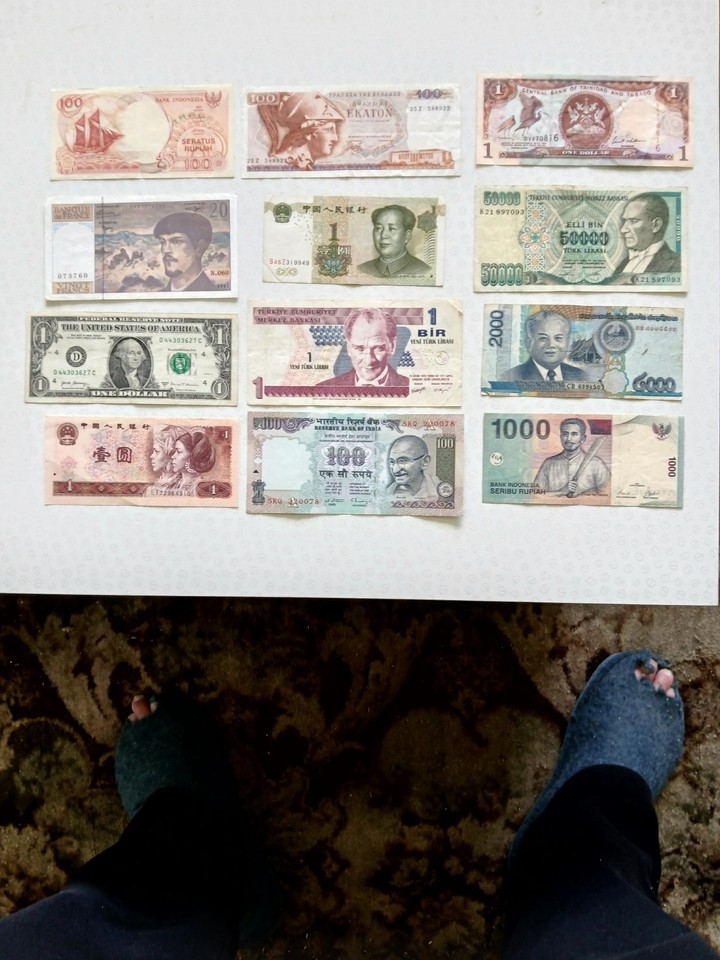 Collection of 50 x Worldwide Banknotes - All Different ( LOT A4 ) | eBay UK