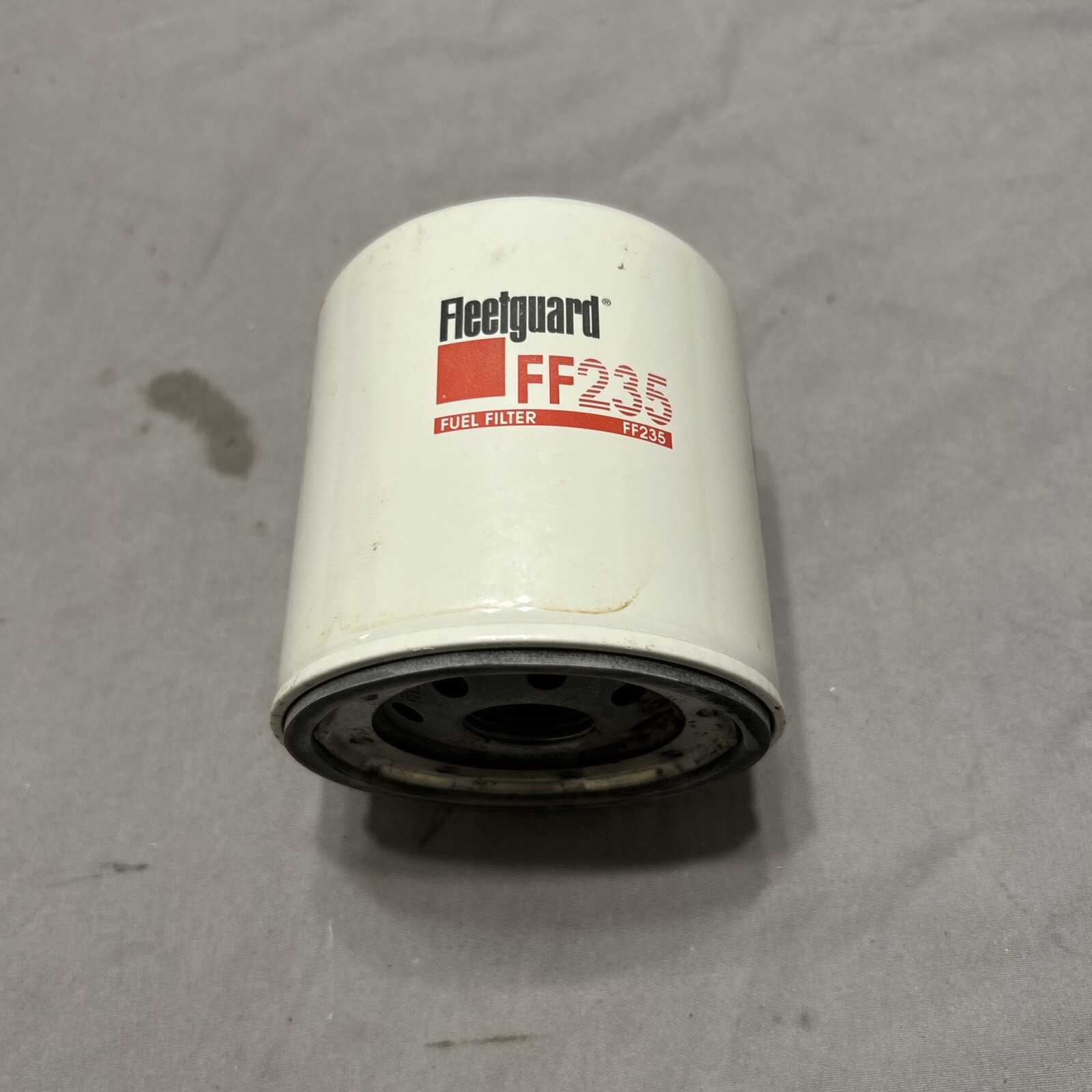 FLEETGUARD FF235 - Fuel filter cross reference