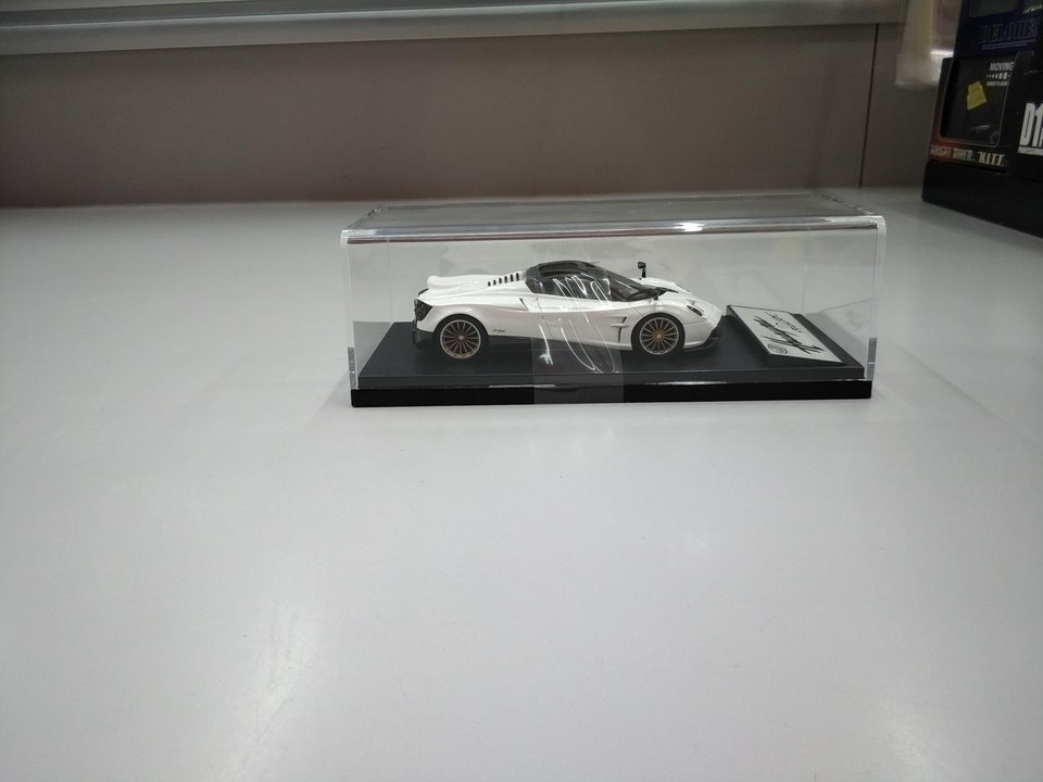 LCD ELS White PAGANI HUAYRA | eBay Australia