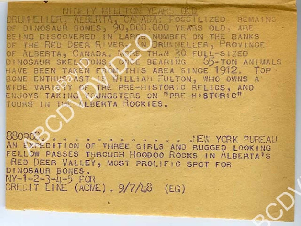 o2542 1948 orig photo paleontology Red Deer Valley Alberta, Canada ...