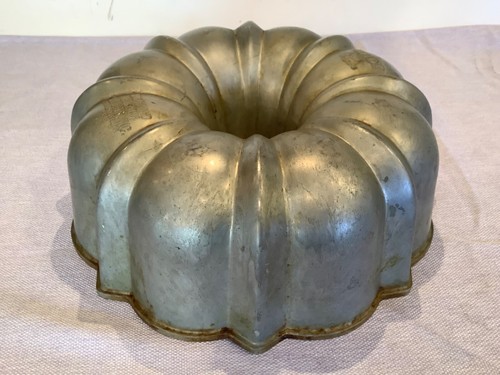 Vintage Bundt Cake Pan Nordic Ware NORTHLAND 10x4" Cast Aluminum Fluted ...