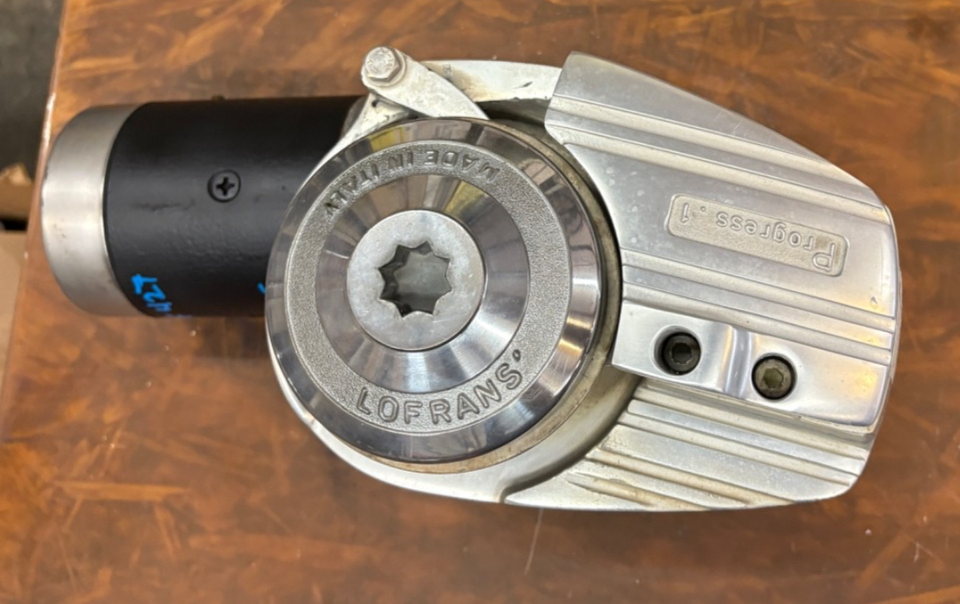 LOFRANS PROGRESS 1 ANCHOR WINDLASS 1000W 12V SN#29339 GYPSY 5/16" G40 ...