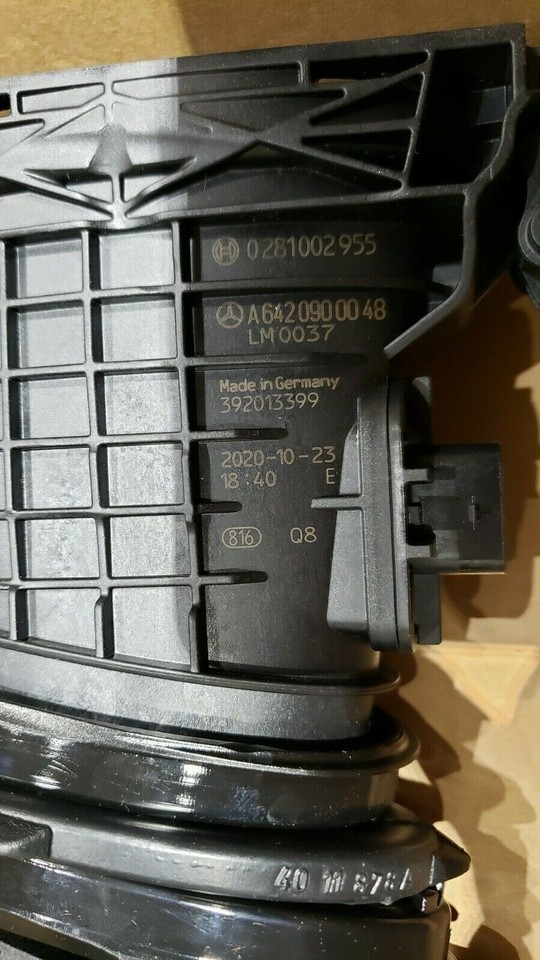 OEM A6420901642 MERCEDES-BENZ AIR CLEANER INTAKE F/DIESEL TUBE AIR MASS ...