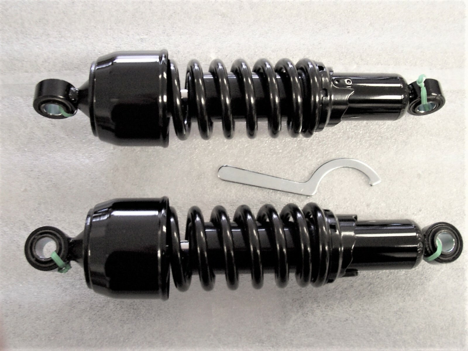 Kawasaki VN1500 Vulcan 11.5" Short Black Bobber Shocks | eBay