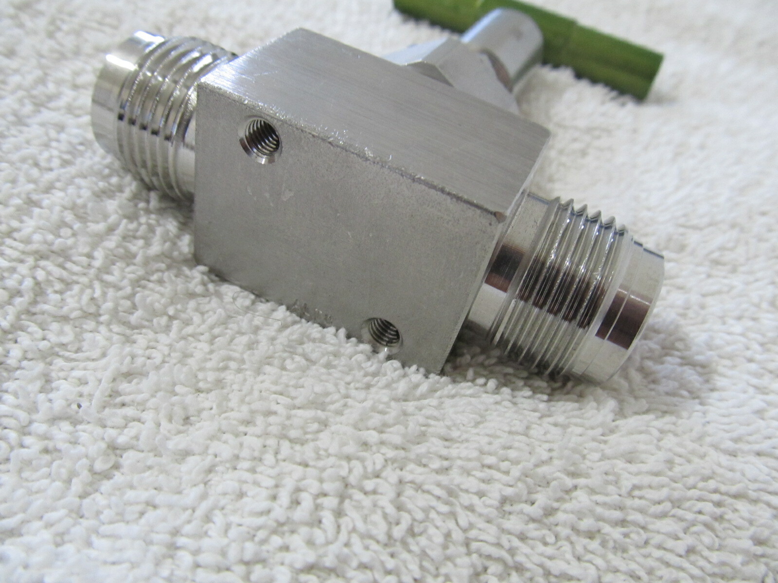 Swagelok SS-8BG-VCR Bellows Sealed Spherical Stem Tip Valve, 1/2" Male ...