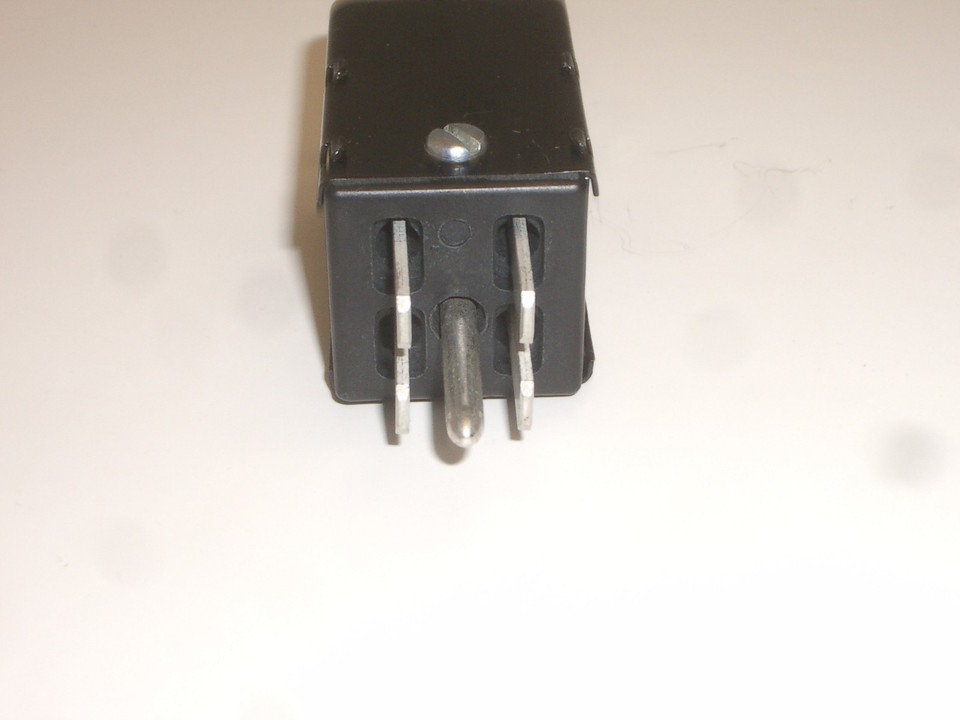CINCH JONES BEAU MOLEX P-2404-CCT POWER CONNECTOR PLUG 4 PIN METAL HOOD ...