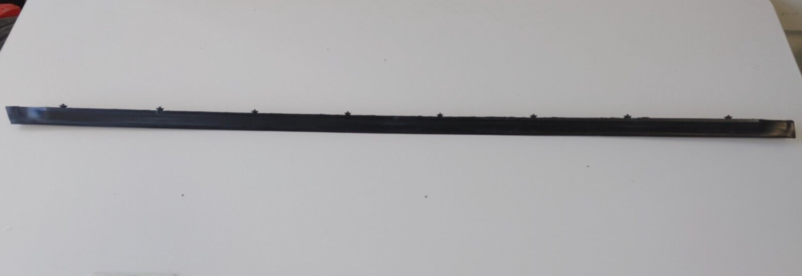 MERCEDES Mercedes-Benz OEM Ml350 Front Door-lower Weather Strip Right ...