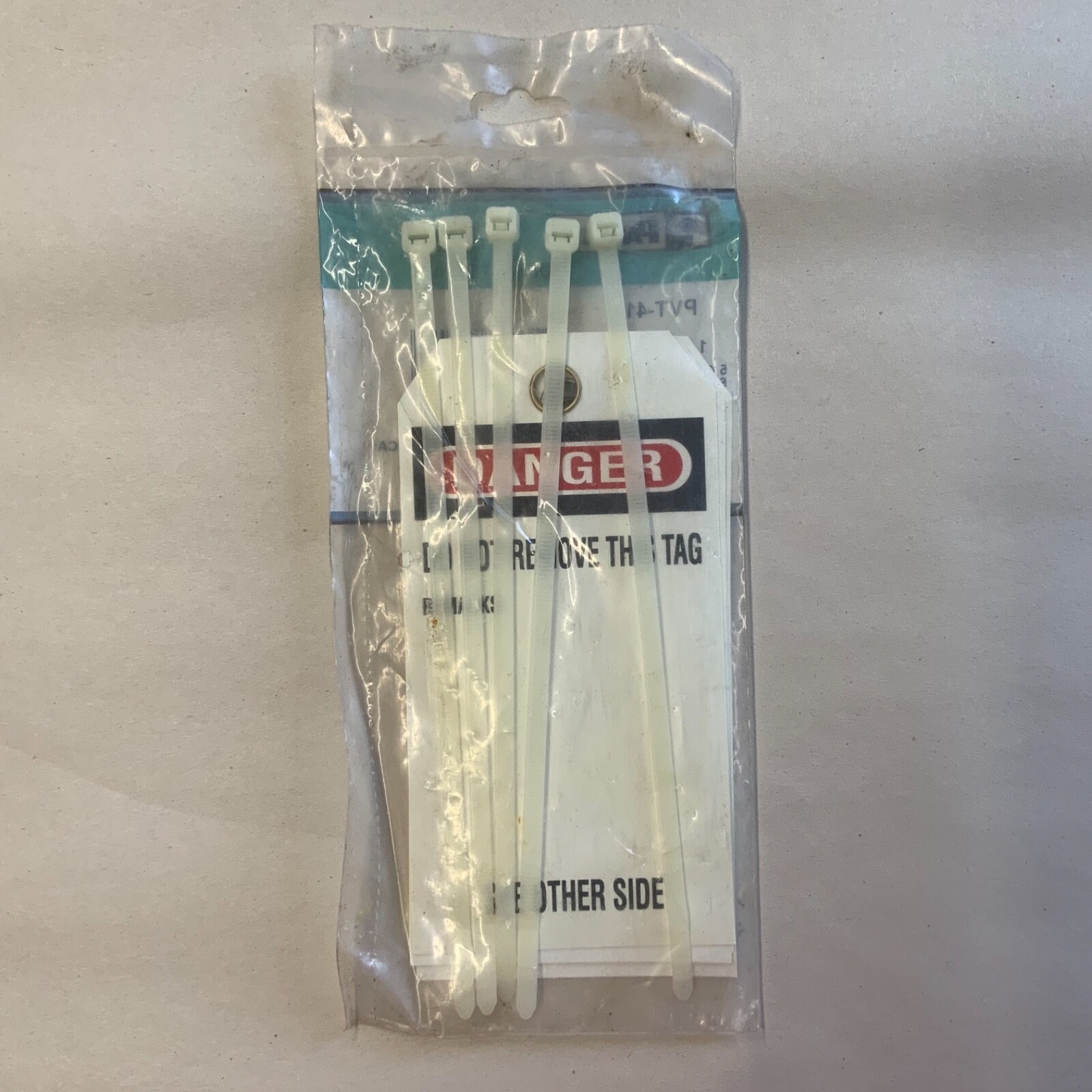 Pack of 5 Panduit Lockout Tags with Cable Ties PVT-41 | eBay