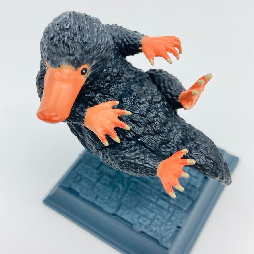 Fantastic Beasts Niffler Teddy Mini Figure Magical Creatures Collection ...