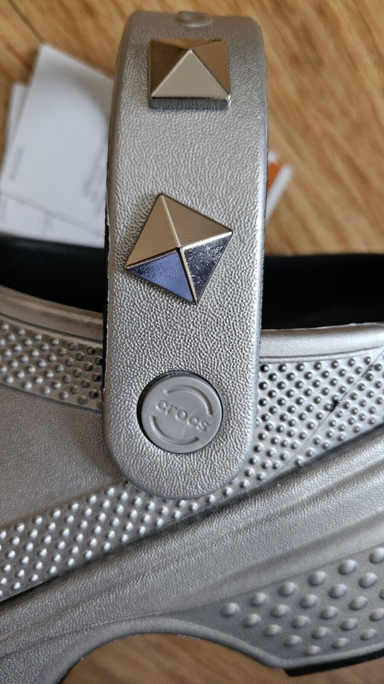 Women Crocs Platform Silver Metallic Shine Clogs Stomp Clogs Size 8 NWT ...