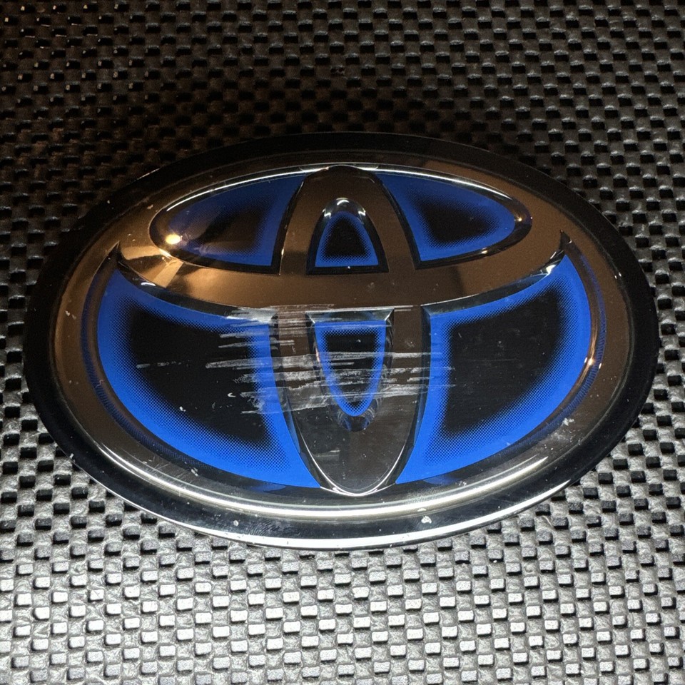 Toyota Pre-Collision Radar Emblem 53141-33130 Camry-SIENNA-AVALON ...