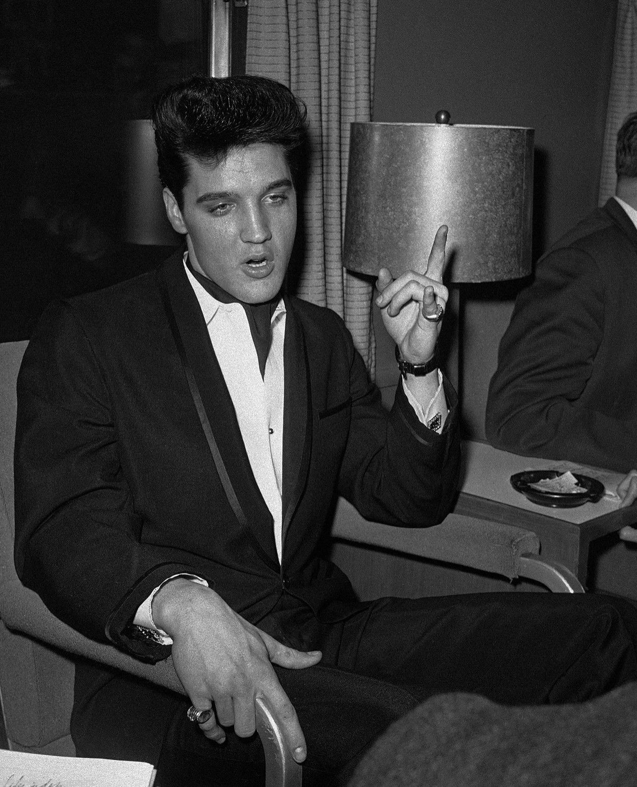 Elvis Presley Sitting In The Tuxedo 8x10 Picture Celebrity Print | eBay