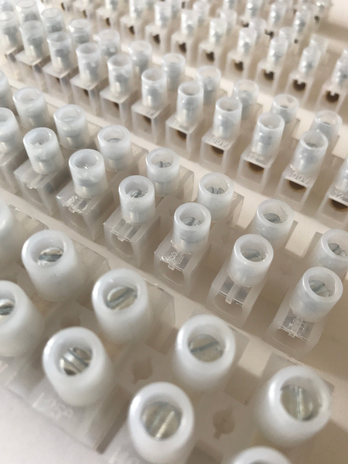 CLEAR 12 Way Electrical Wire Connector Choc Terminal Block Strip 3 60 ...