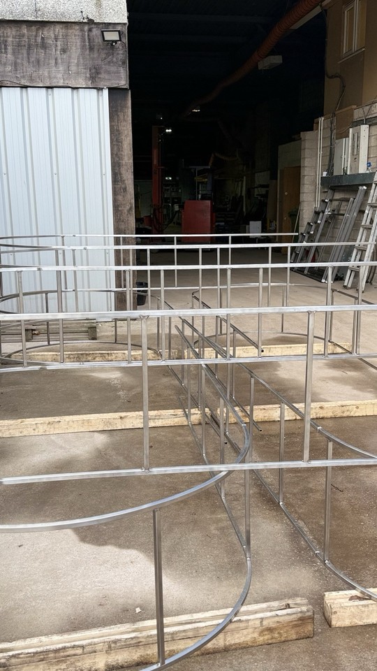 Metal Garden Arch Heavy Duty Rose Arch Climbing Trellis Archway Decor ...