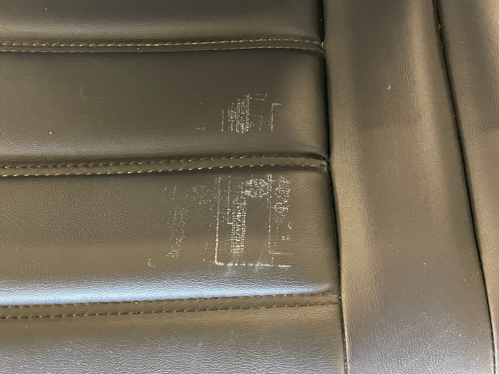 2003-2007 Hummer H2 Rear Third 3rd Row Seat Cushion Black W/Headrest ...