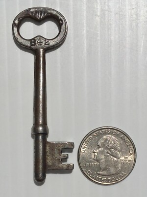 Vintage / Antique LOCKWOOD Mfg Co. ? B42 Solid Skeleton Key - Not ...