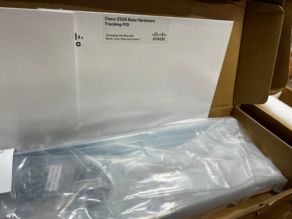 Cisco NCS-5508 with NC55-RP-E 3x NC55-5508-FC2 3x NC55-5508-FAN2 ...