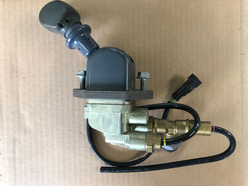 IVECO Eurocargo Knorr DPM 94 EY Ventil 504062171 | eBay.de