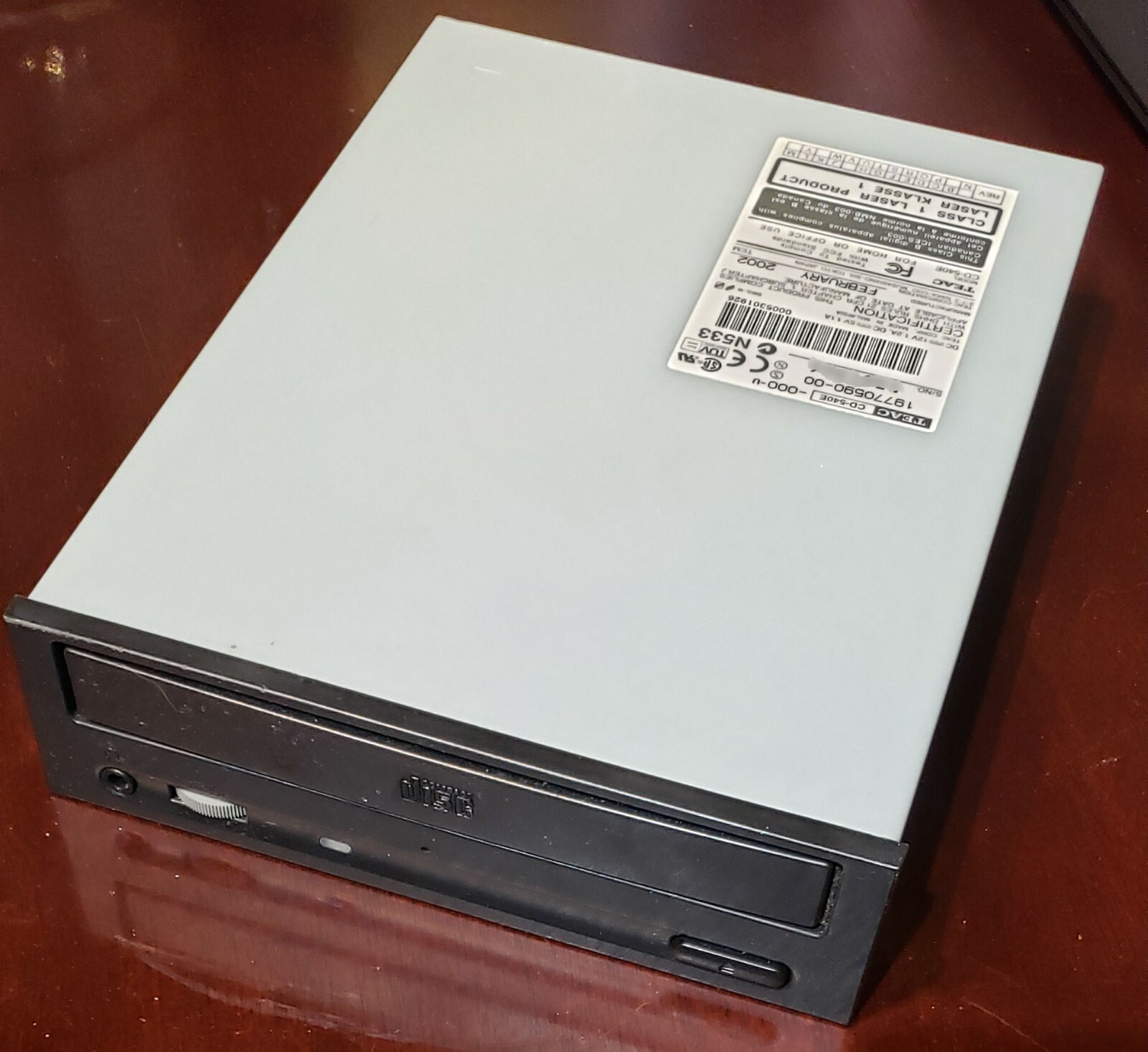 TEAC 40X Half Height CD-ROM Drive Black CD-540E-000-U 19770590-00 for ...