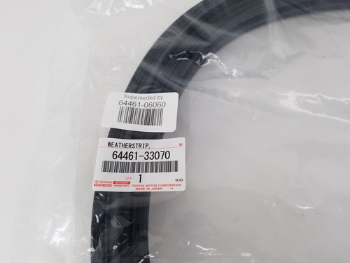 Genuine OEM Toyota 64461-06060 Trunk Lid Weatherstrip Seal 2007-2011 ...