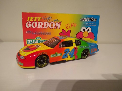 JEFF GORDON 2002 ACTION #24 DUPONT SESAME STREET ELMO CHEVY XRARE! | eBay