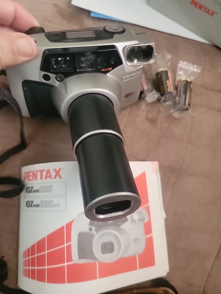 Camera Pentax IQZoom 200 35 mm Film Camera With Box & Manual & 3 Extra ...