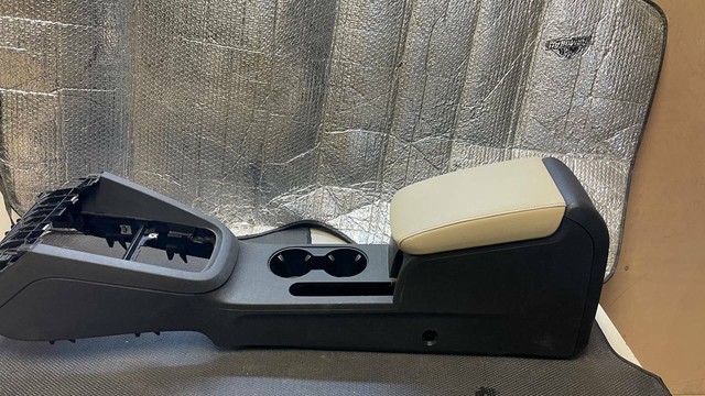 11-14 Volkswagen Jetta Mk6 Center Console Assembly W/ Cup Holder Arm ...