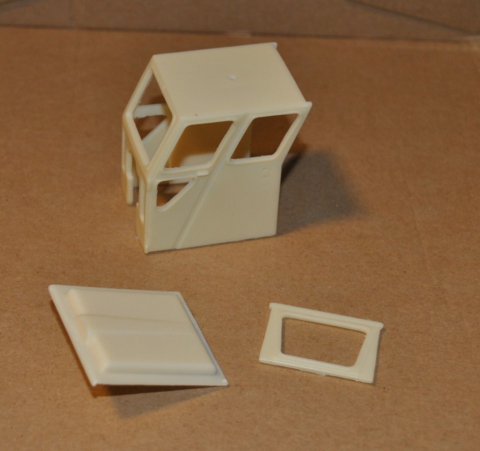 BRITAINS 1/32 DUNCAN CAB & ROOF , (3 PARTS) REPRO RESIN , SUIT TRACTOR ...