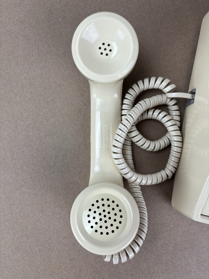ITT Cortelco Beige w/ Grey Buttons Push Button Telephone Vtg USA Corded ...