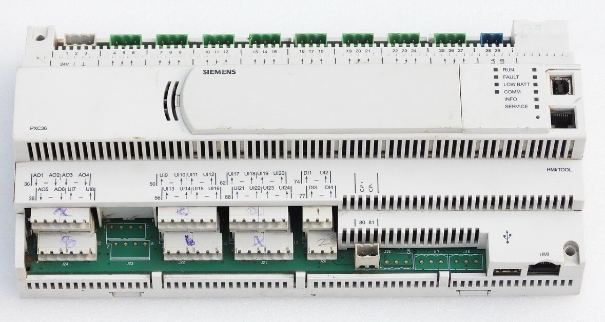 SIEMENS MODEL PXC36.D AUTOMATION STATION WITH 36 DATA POINT LON ...