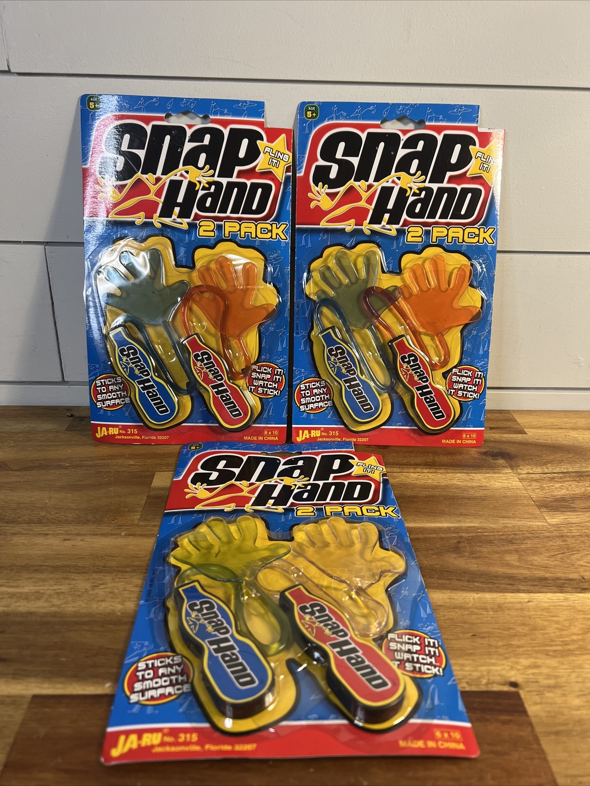 JA-RU Snap Hand Stretchy Sticky Grab It Fling It Fun Pranks Lot of 3 ...