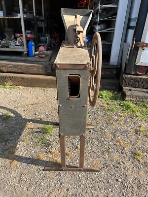 Primitives - Corn Sheller