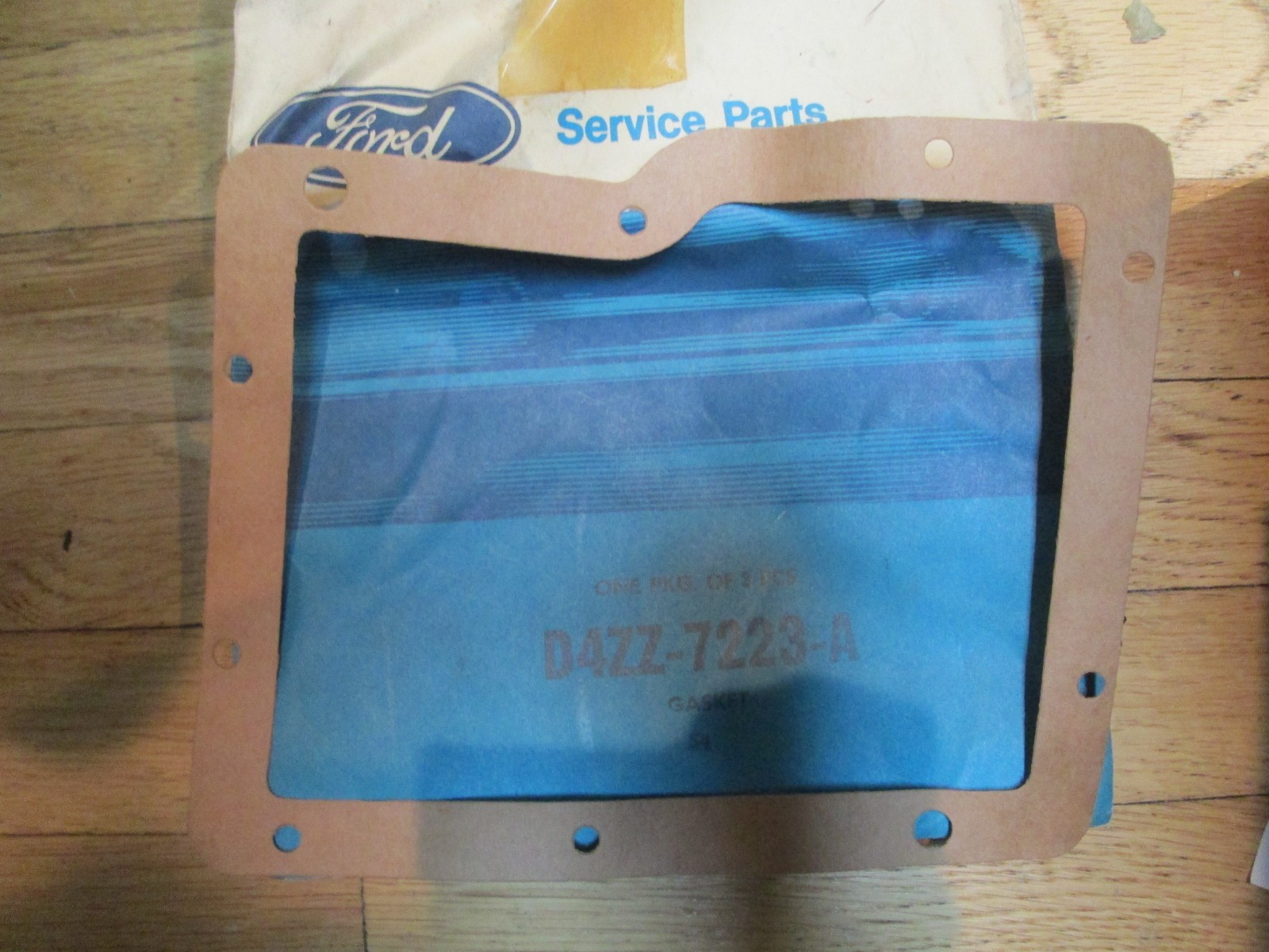 NOS 1974 - 1978 FORD MUSTANG II 4SPD TRANSMISSION CASE COVER GASKET ...